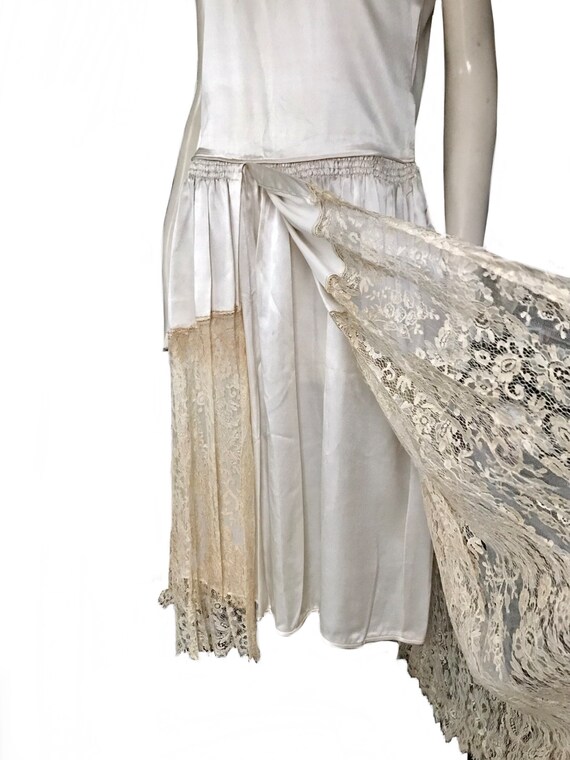 Authentic 1910 1920s flapper Art Deco ivory white sil… - Gem