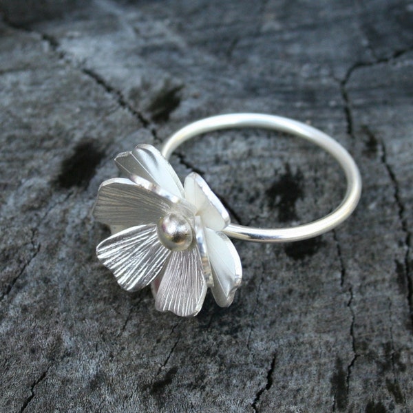 Silver Flower Ring - Etsy