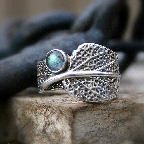 Sage Leaf Ring...engagement Ring Wedding Band Promise Ring - Etsy