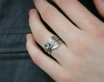 Sage and Labradorite...engagement Ring Wedding Band Promise | Etsy