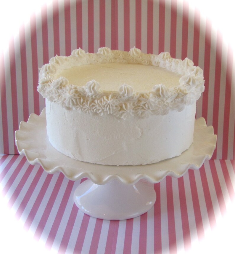 Fake Cake "heavenly Cakes" Collection White Single Layer Cake Retro ...