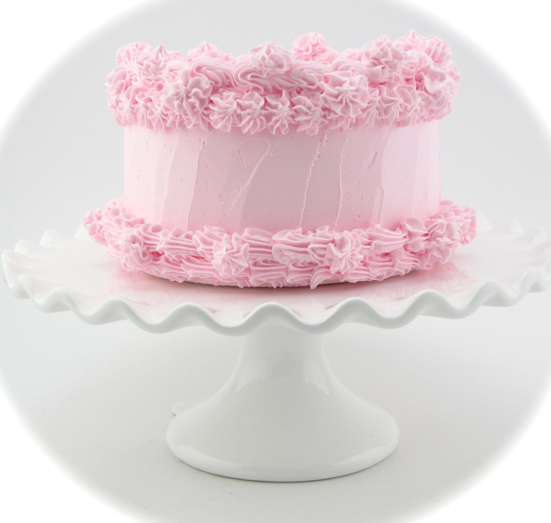 Fake Pink Cake heavenly Cakes Collection. Pink Single Layer Cake. Retro ...