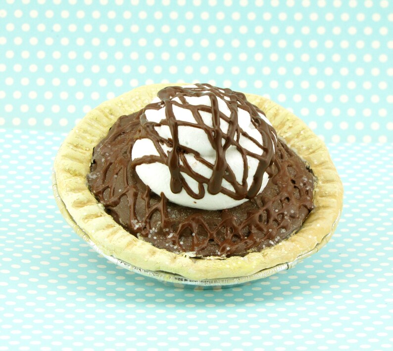 Fake Chocolate Pie. 1 Mini Pie. Retro Cookbook Pie Collection. - Etsy