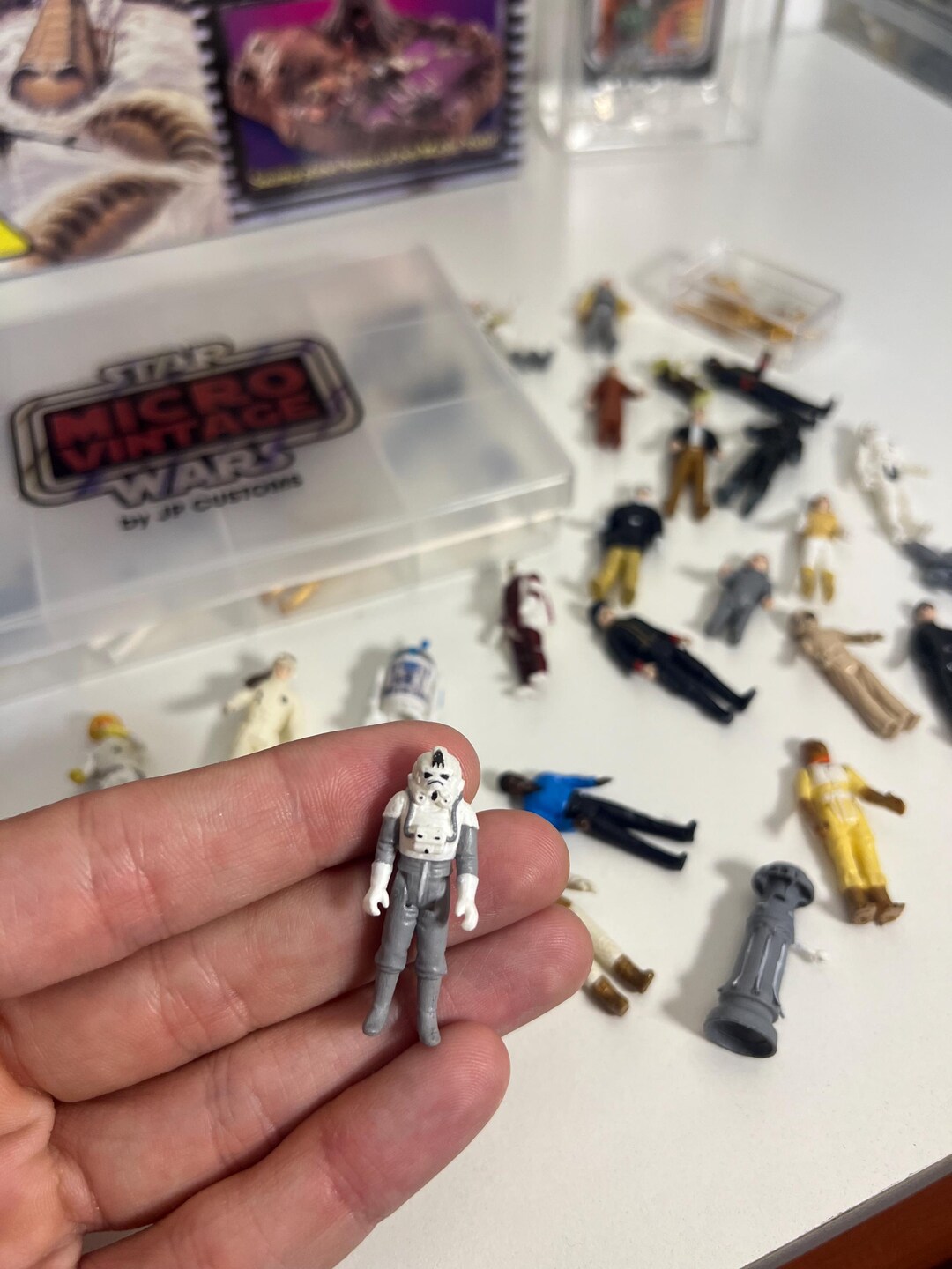 JP Customs Micro Vintage: AT-AT Driver With Gun, Cardback & Stand - Etsy