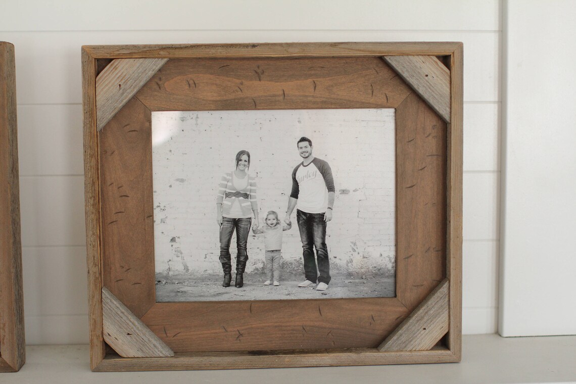 Cornerblock Frame in Rust Farmhouse Picture Frame Wood - Etsy