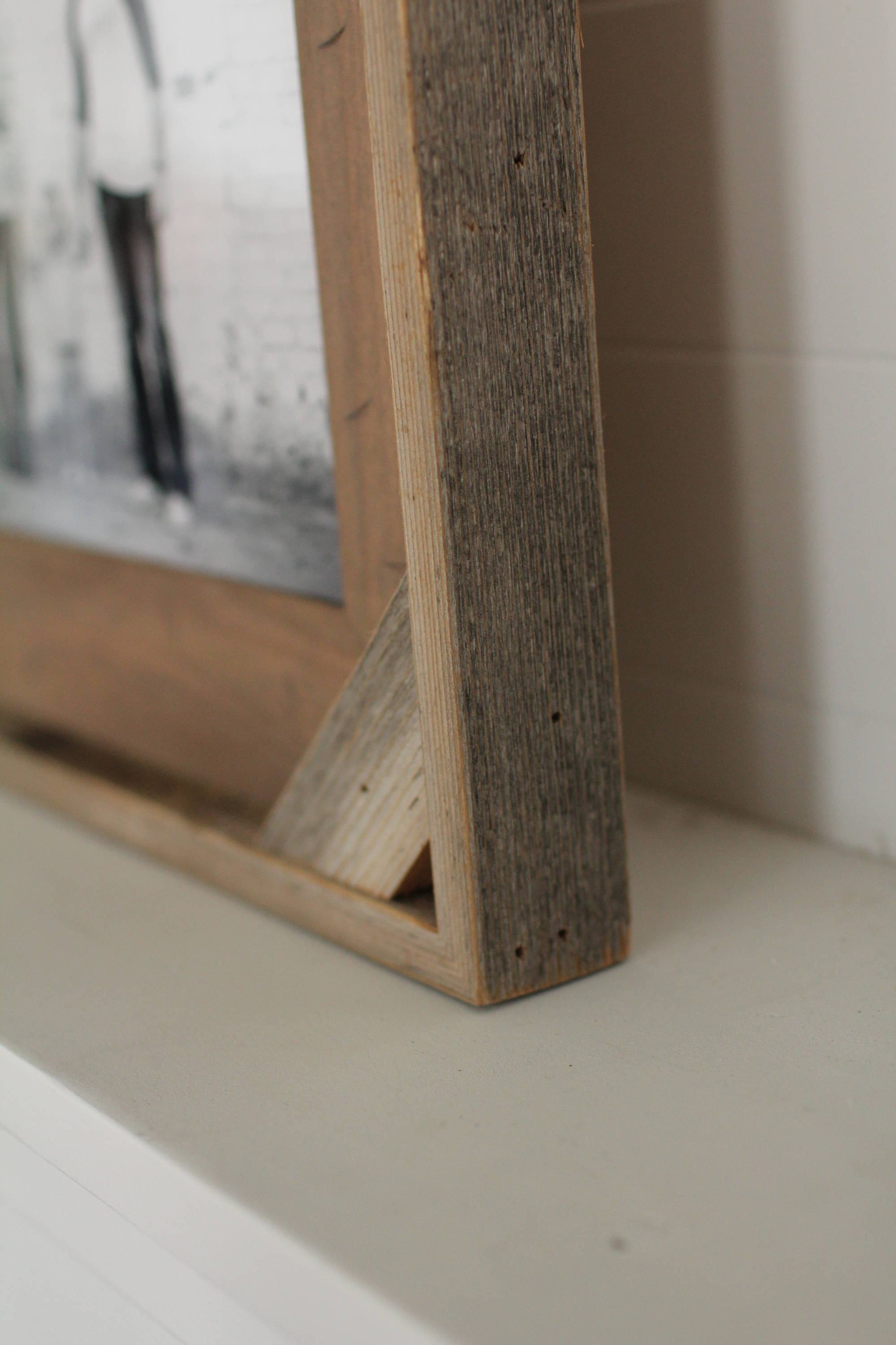 Cornerblock Frame in Rust Farmhouse Picture Frame Wood | Etsy