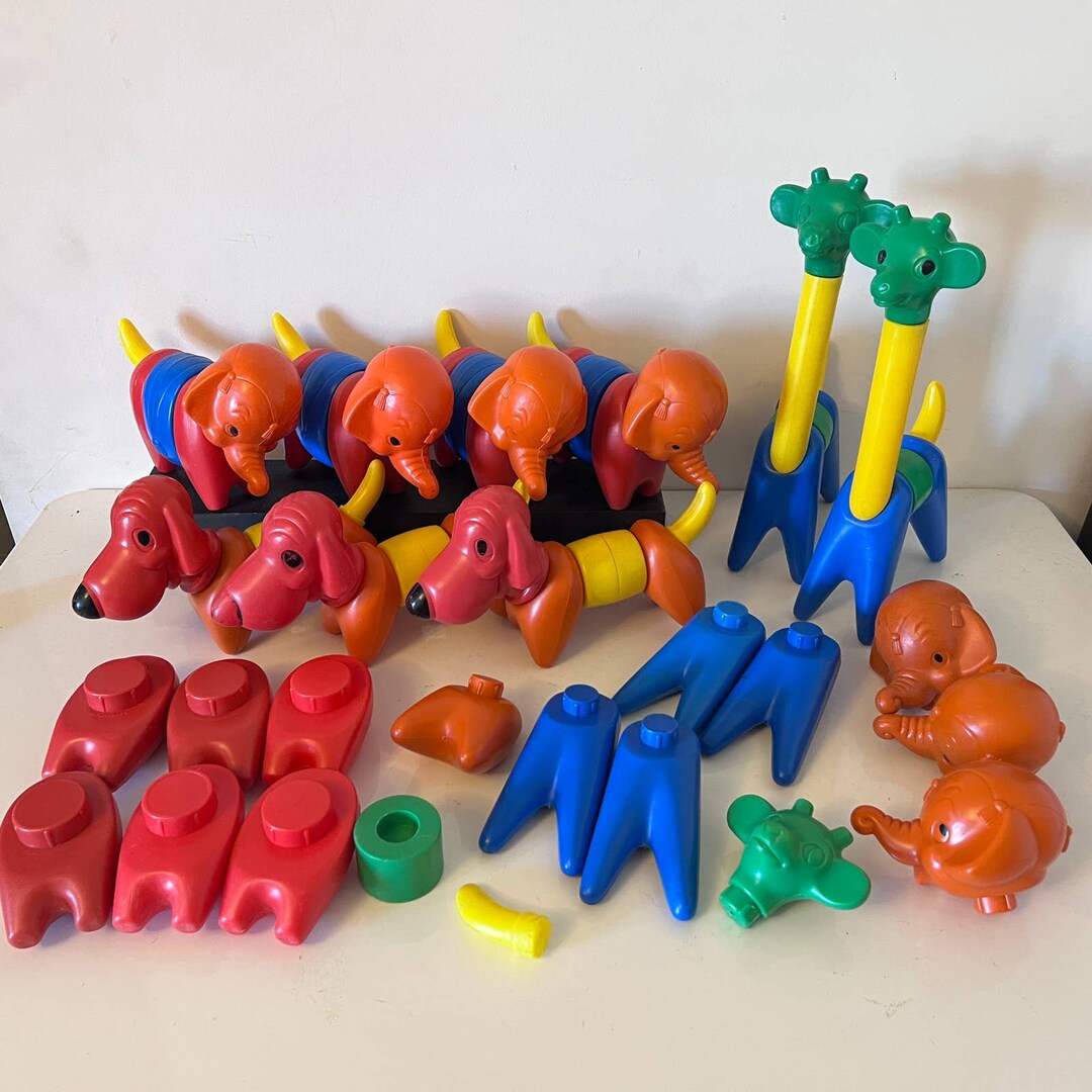 Tupperware Zoo It Yourself Giraffe Dog Elephant Huge 62 Piece Lot VTG ...
