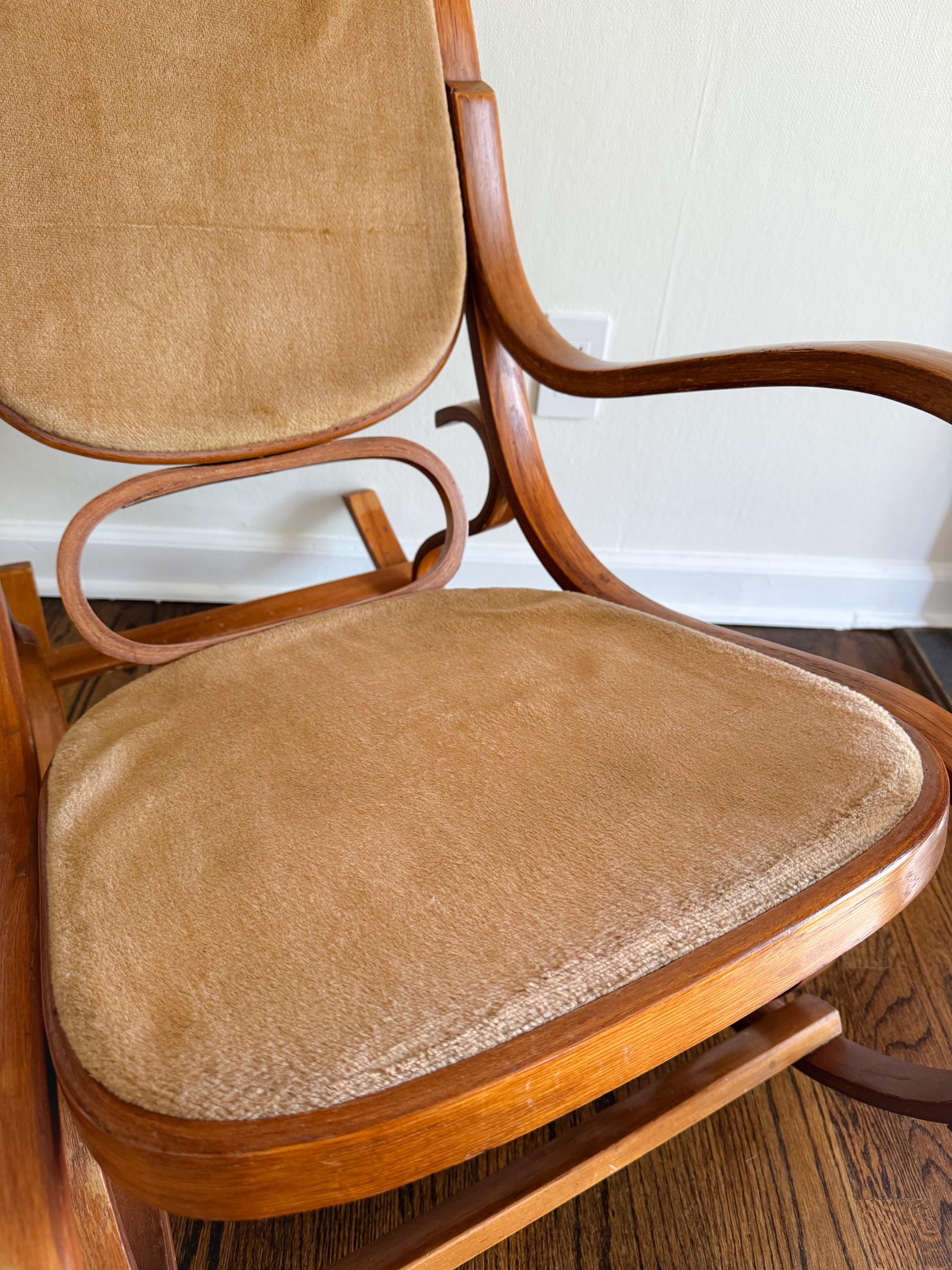 VINTAGE 1970s Rocking Chair Retro Furniture Thonet Style Chair Bentwood ...