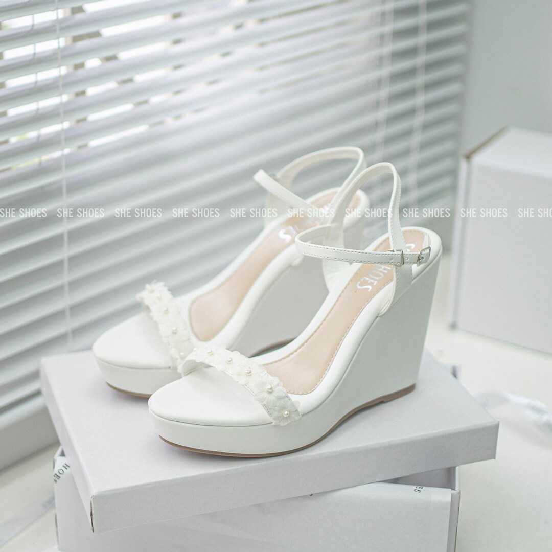 Wedge Wedding Sandals for Brides. Super Cute, Comfortable Wedge Wedding ...