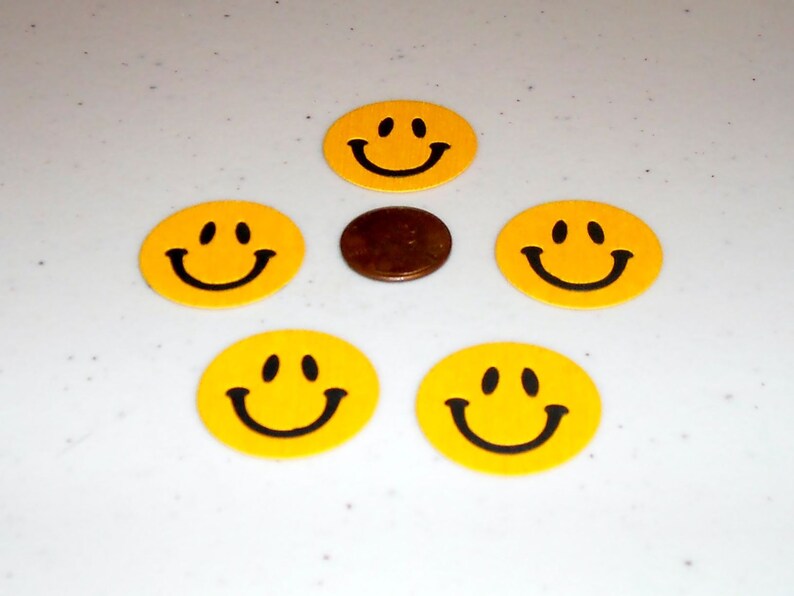 Smiley Face - 5 to a Set - Etsy