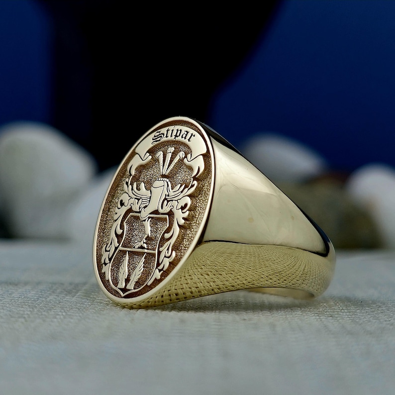 Custom Family Crest Signet Ring: Engraved Sterling Silver Heirloom - Etsy