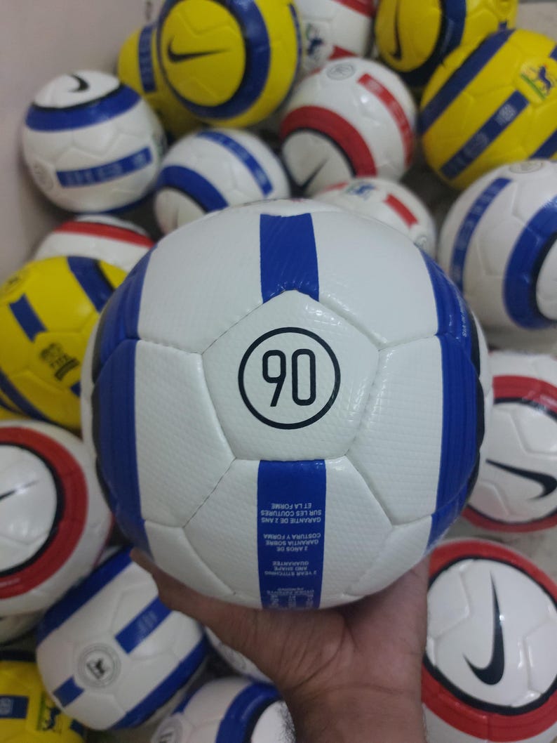 Hand Made Total 90 Aerow Soccer Ball Premier League Swift 2005-06 Size ...