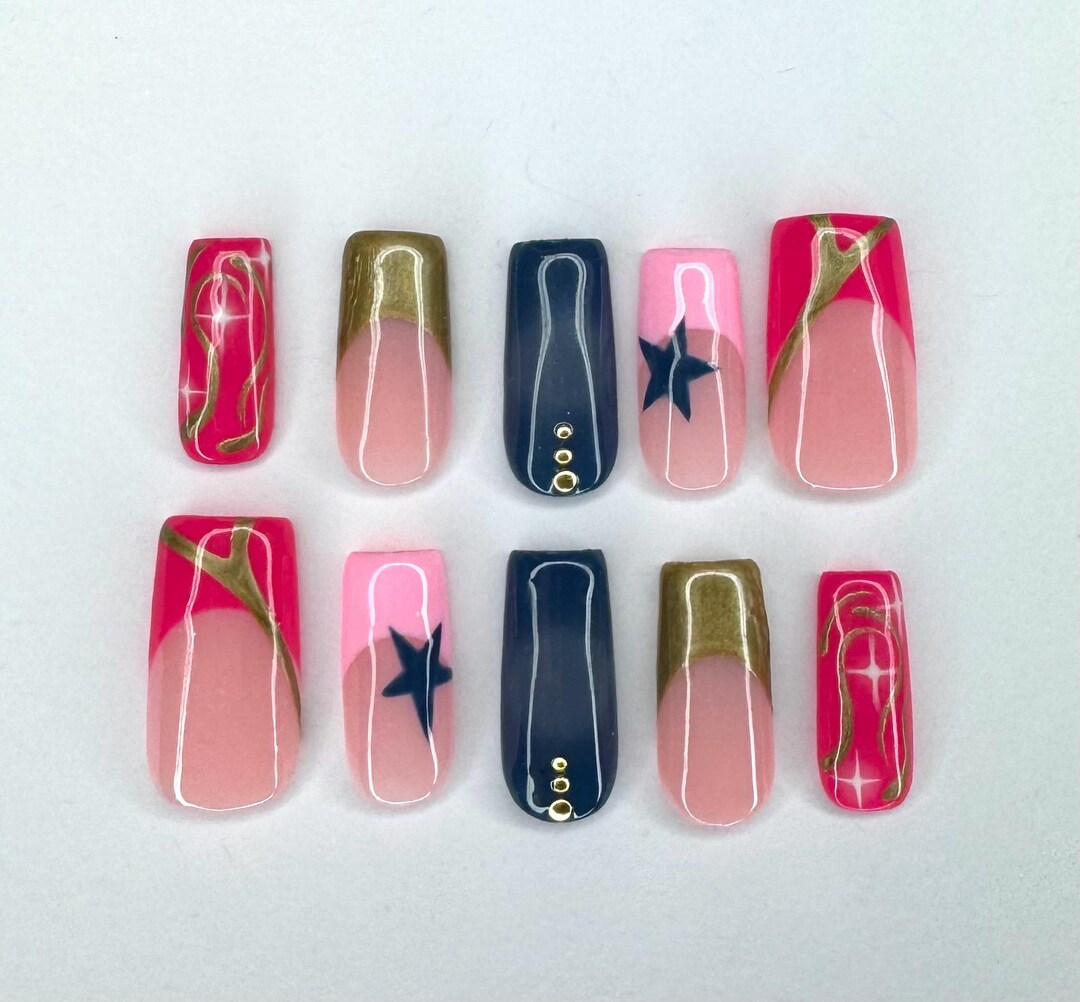 Bright Star Set| Medium Length Square Nails| Handmade, Reusable Press ...