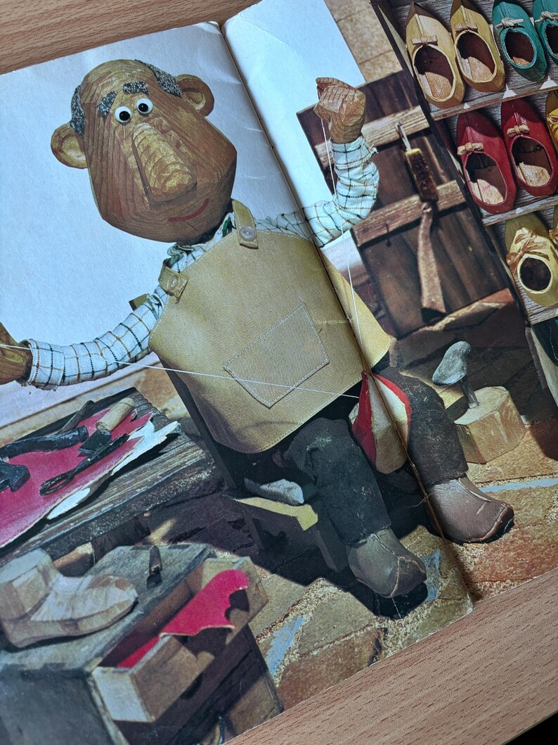 The Shoemaker and the Elves, 1971 Gakken Picture Story, Japan, in ...