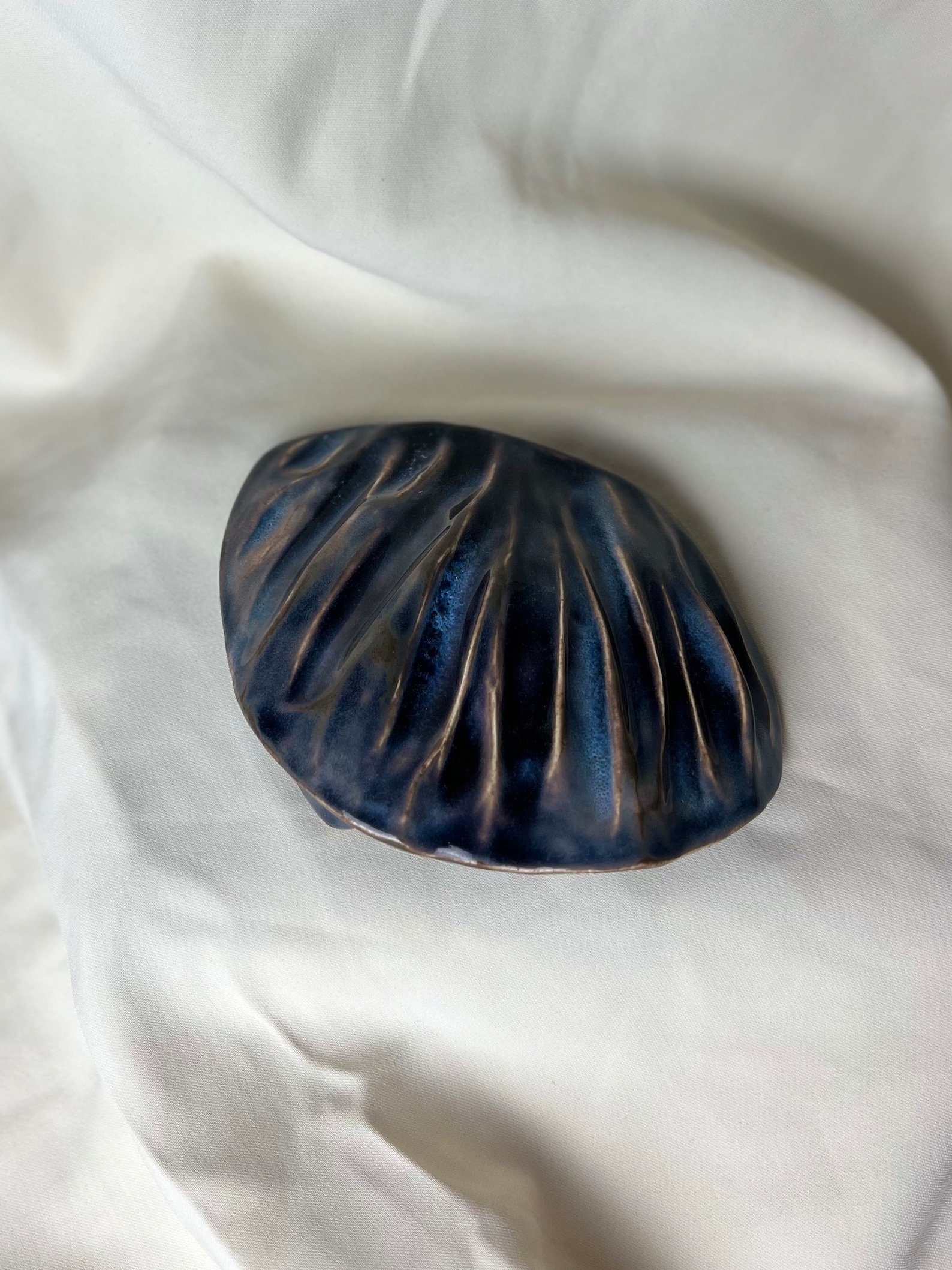 Handmade Ceramic Mussel Sculpture: Ocean-inspired Meditative Art - Etsy