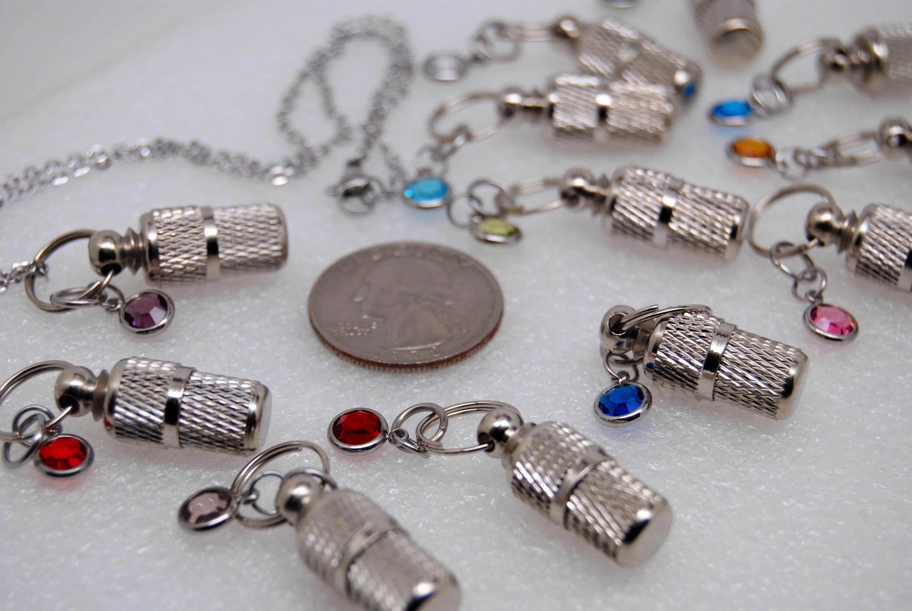 Unisex Capsule Urn Necklace with Emerald Green Colored Crystal - Etsy.de