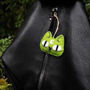Alien Felt Cats, Cat Keychain, Pocket Hug, Handmade Plush Kitty - Etsy