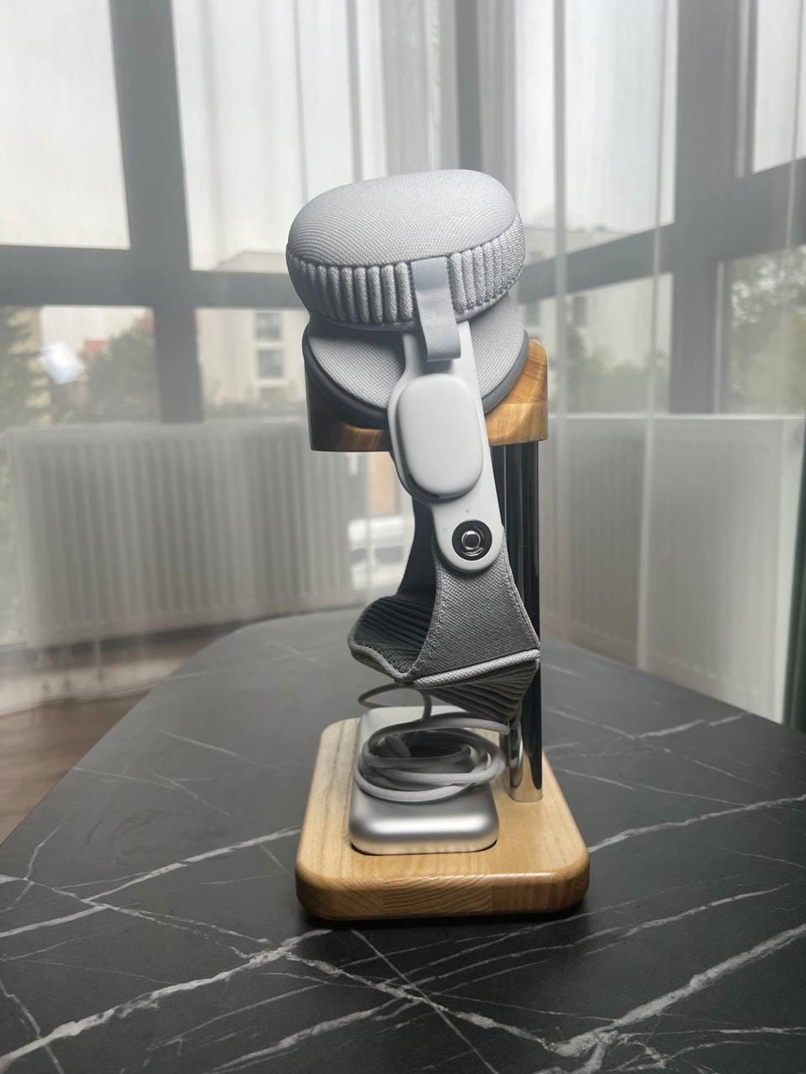 Apple Vision Pro Display Stand Dock for Apple Vision Pro Universal ...