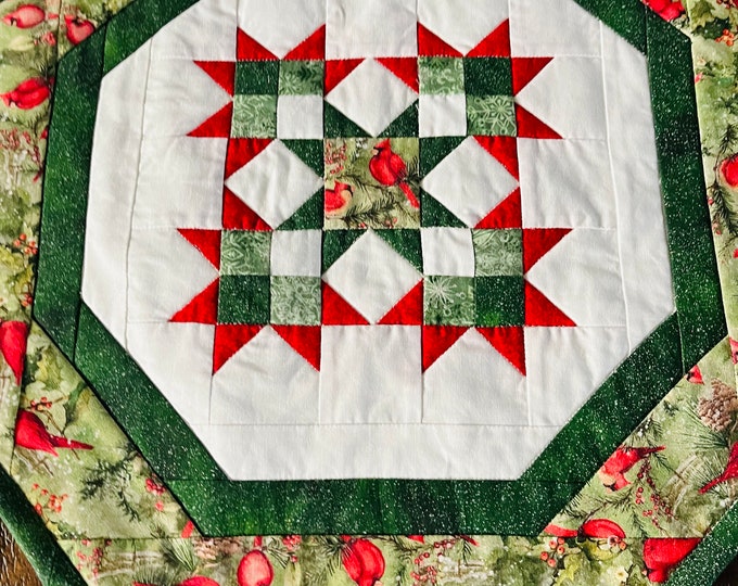 Quilted Cardinal Stars Octagon Table Topper Red Green and White - Etsy