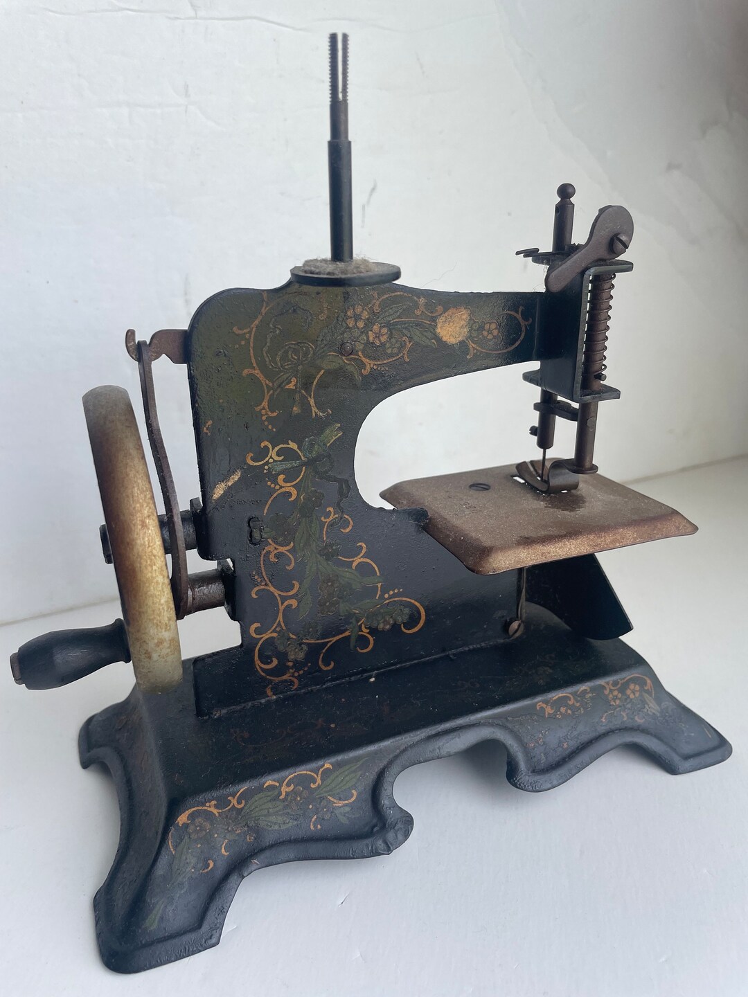 Vintage Toy Sewing Machine - Etsy