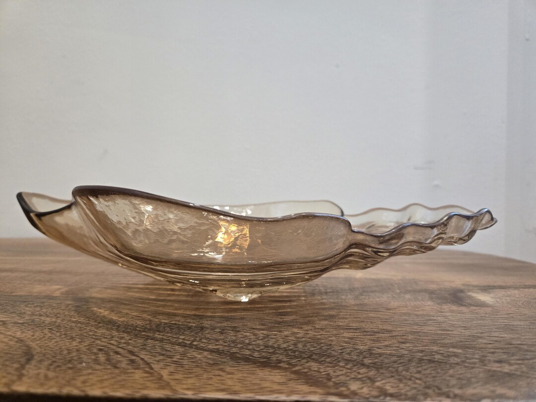 Vintage Shell Shaped Glass Footed Bowl - Etsy