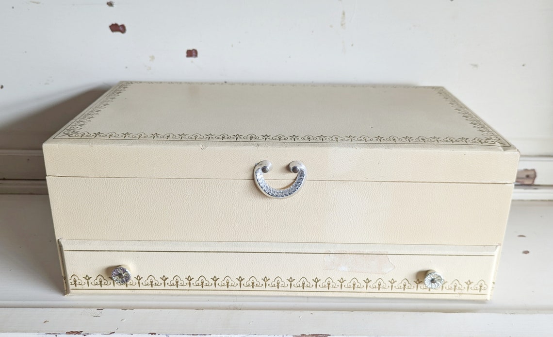 Vintage White Jewelry Box With Orange Velvet Interior Large - Etsy