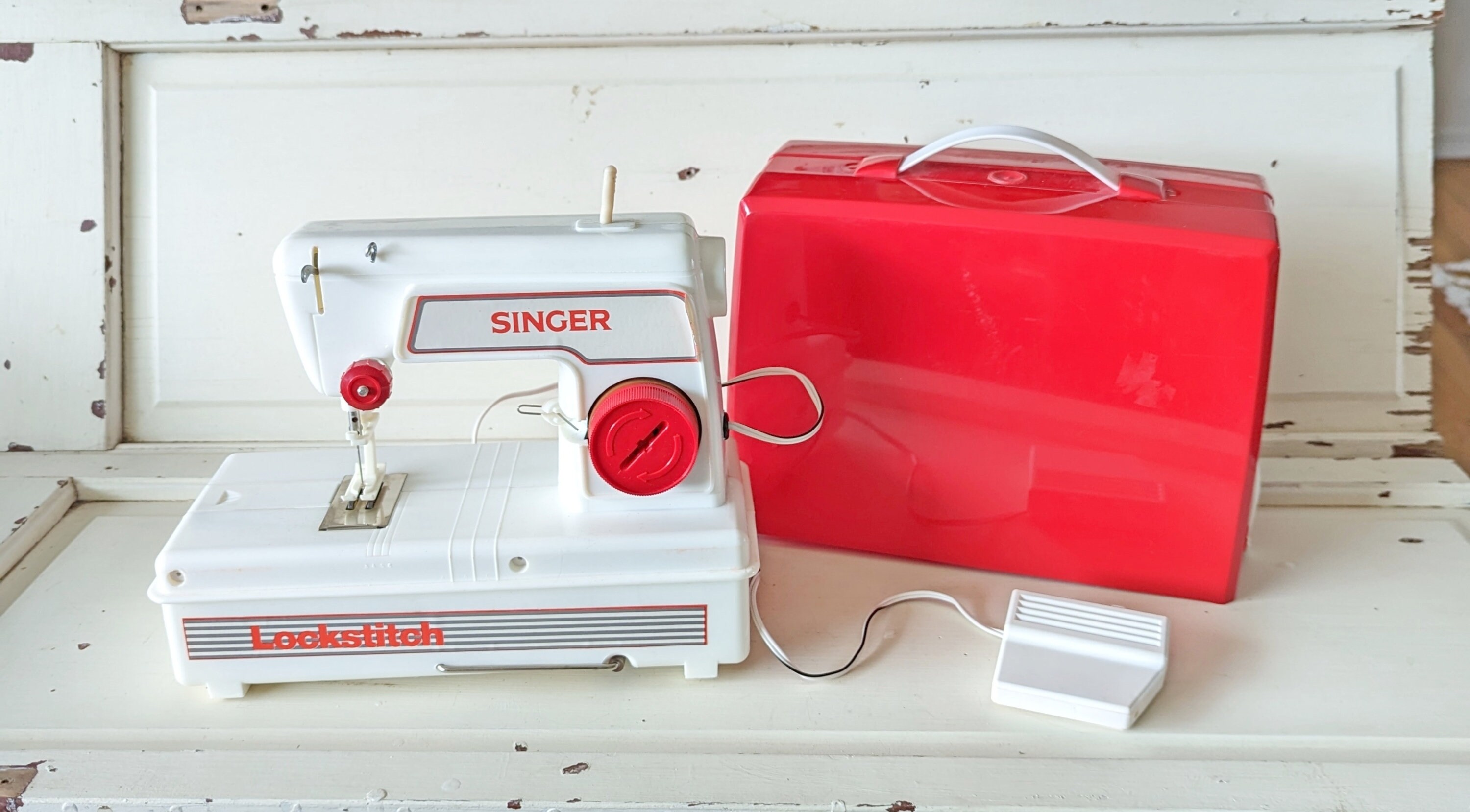 Lockstitch Battery Operated