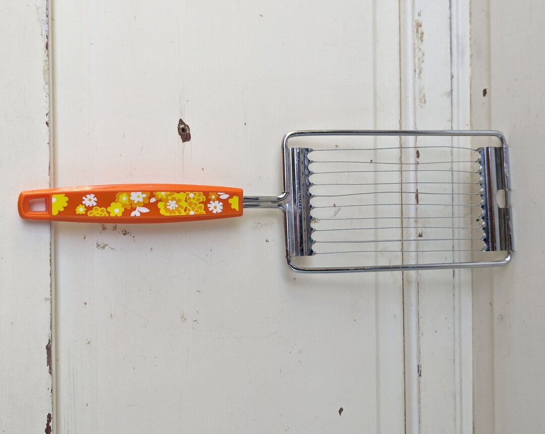 Vintage Ecko Stainless Steel Tomato Slicer Kitchen Utensil, Orange With Yellow and White Flowers ...