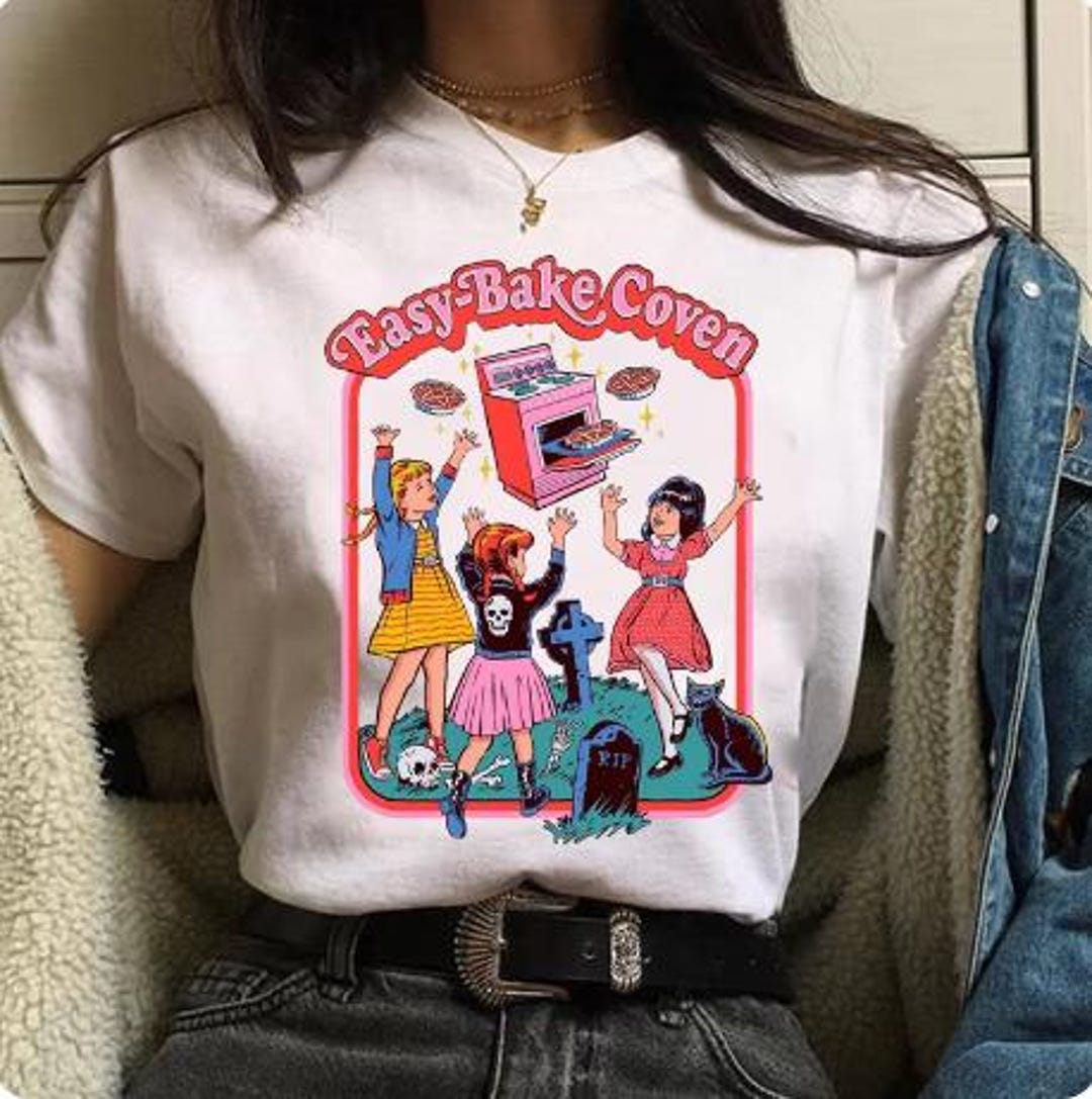 Easy Bake Coven 90s Horror Movie Fan Oversized Tshirt, Retro Comfort ...