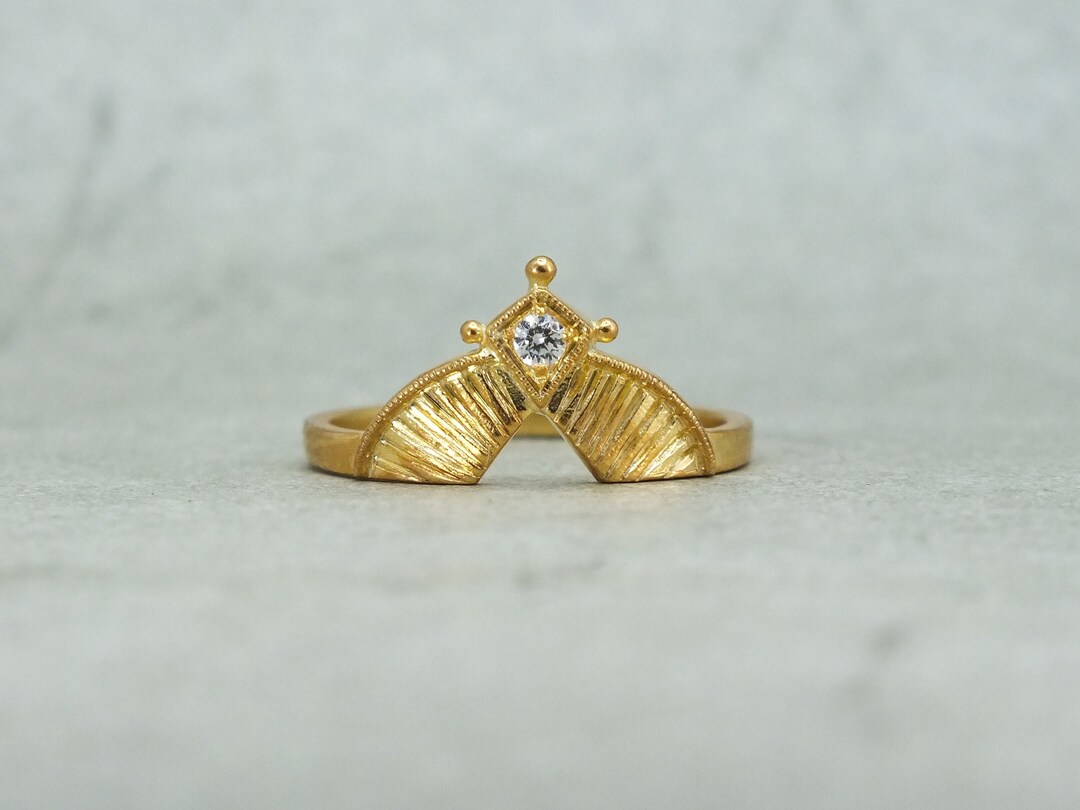 Aurea Ring, 18k Gold Diamond Halo Ring, Crown Ring, Gold Stacking Ring, Celestial Ring ...