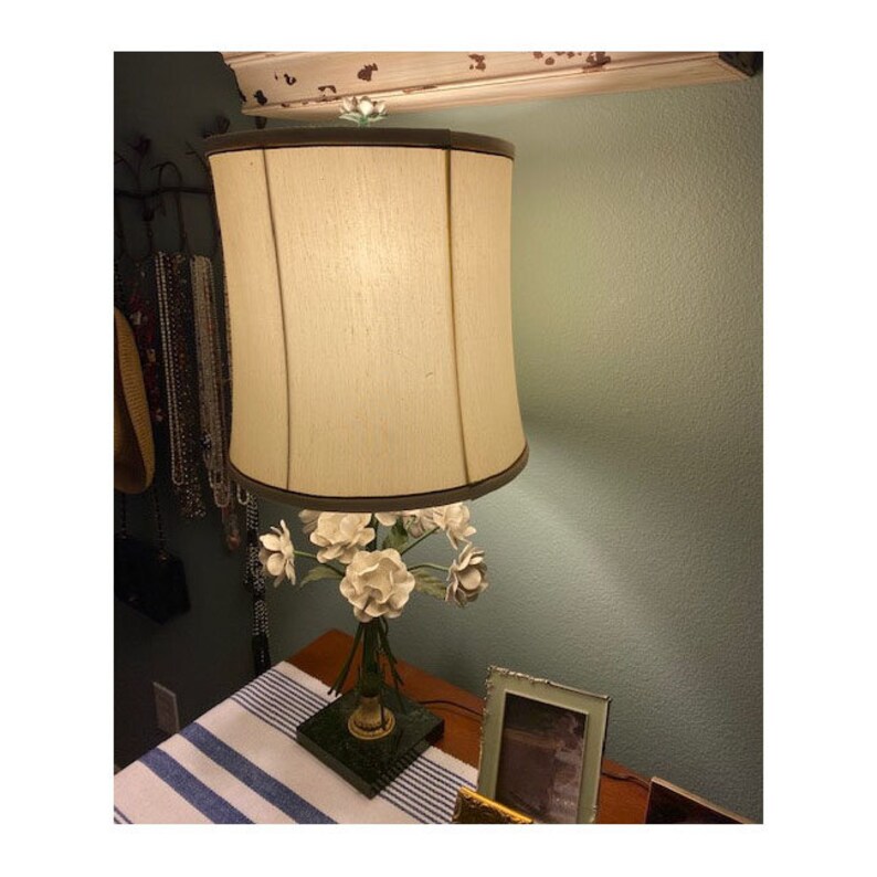 Magnolia Lamp Finial...hand Crafted in Custom Colors - Etsy