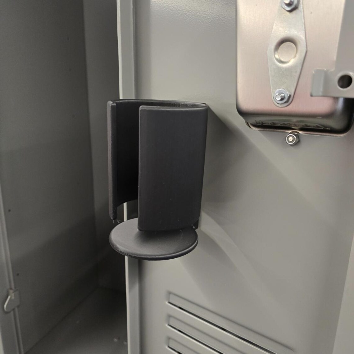 Zyn Holder Magnetic Dispenser for Lockers Holds 6 Cans - Etsy