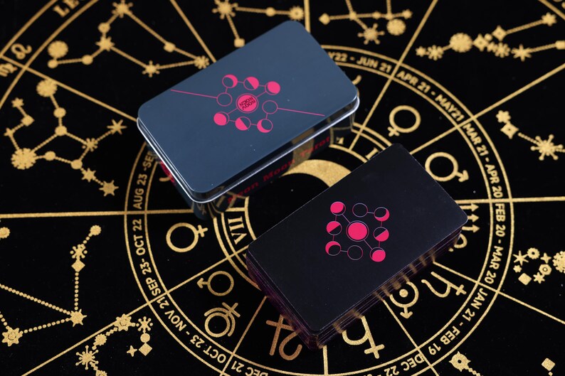 NEON MOON TAROT - Cyberpunk Zodiac Deck W/ Glow-in-dark Ink | 78-card ...
