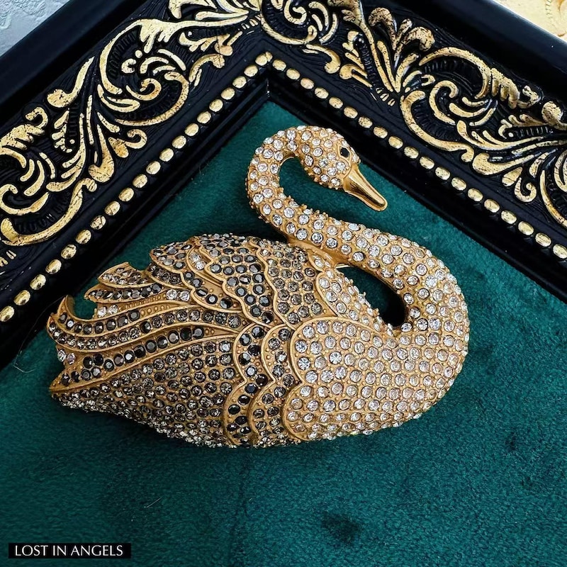 Large Brass Gothic Brooch - Etsy