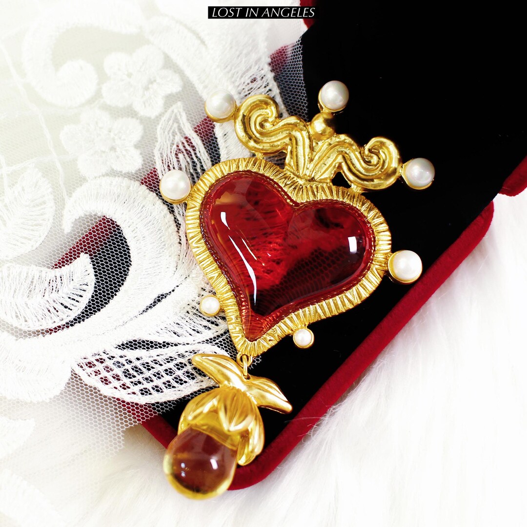 Baroque Style Ruby Red Crystal Heart Brooch: Gold-tone Valentine's Gift ...