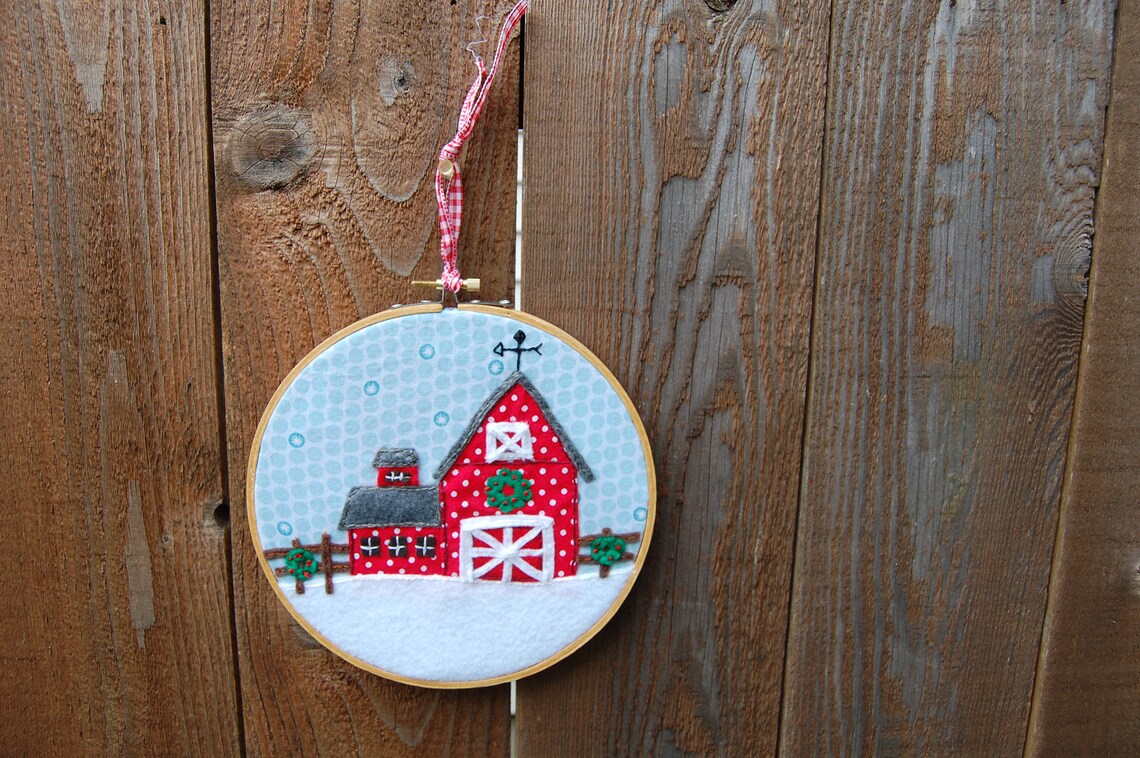 Embroidered Red Barn in the Snow Wall Hanging - Etsy