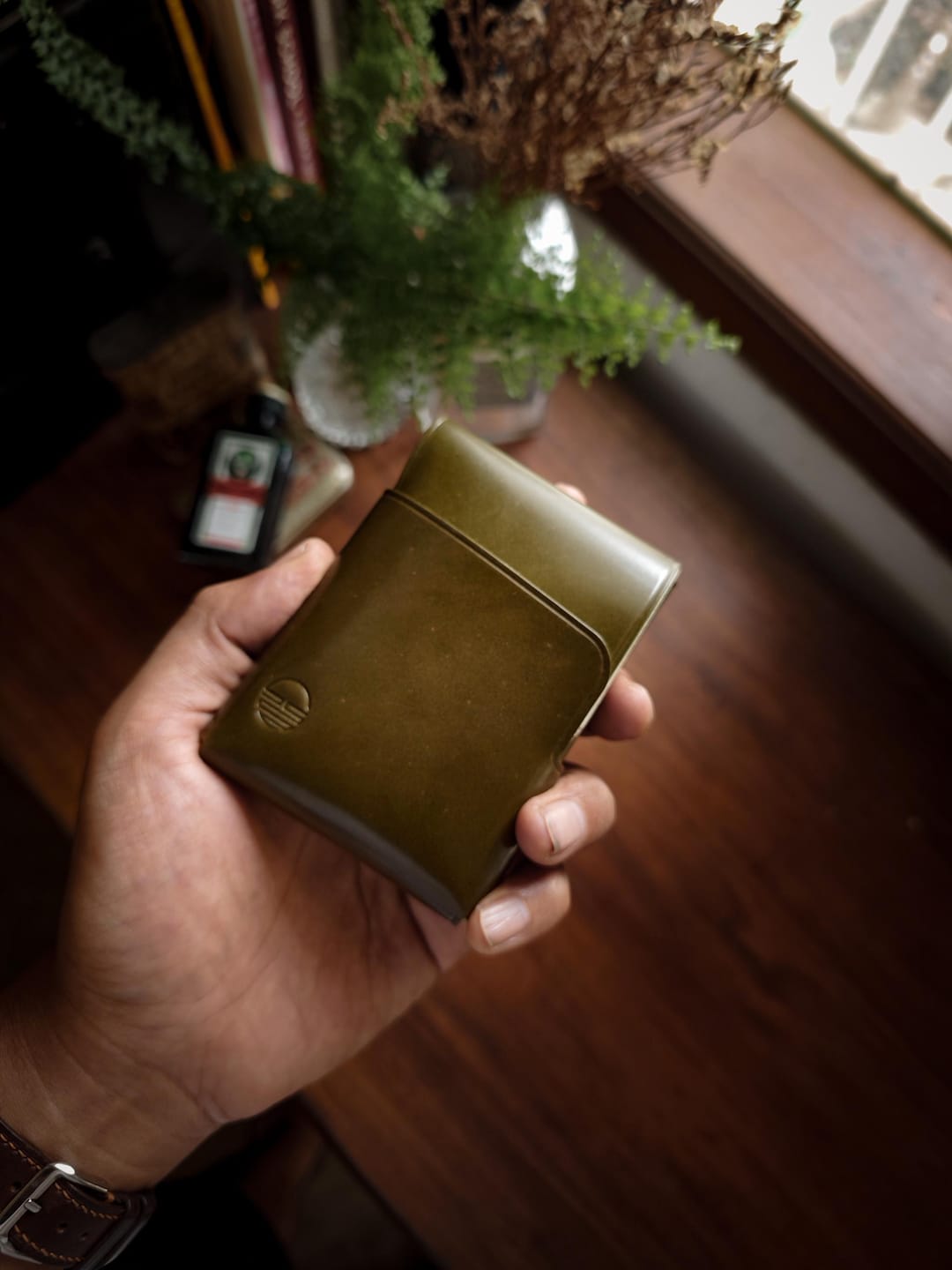 GILI BAY Shinki Shell Cordovan Leather Slim Wallet – Minimalist ...