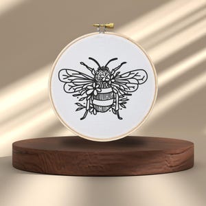 Mini Bee Flying Embroidery Design, Cute Bee Machine Embroidery Design ...
