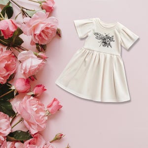 Bee Embroidery Design, Little Bee Embroidery, Cute Bee Machine ...