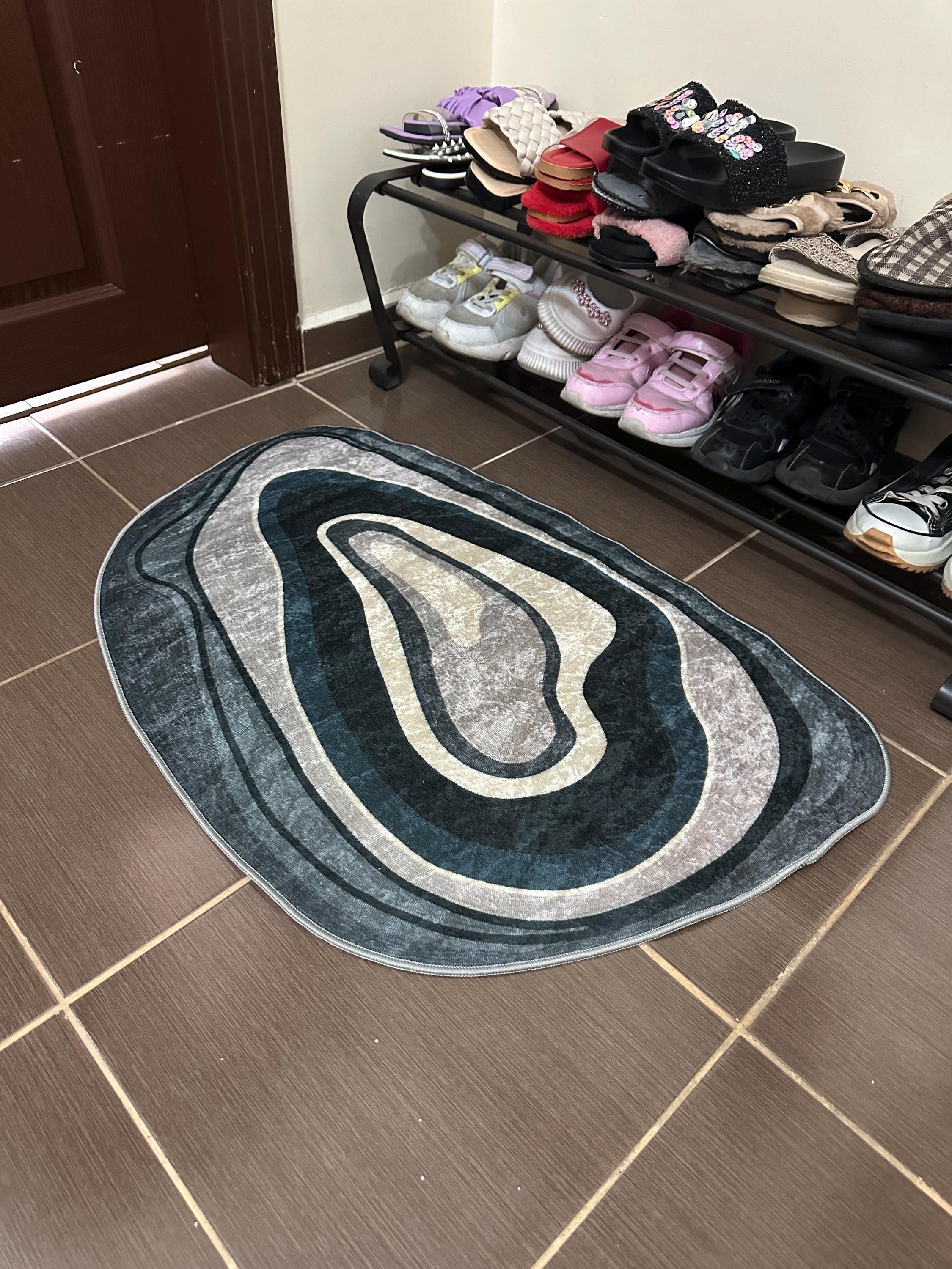 Abstract Figure in Asymmetrical Form Rug, Fantastic Rug , Decor Rug ...