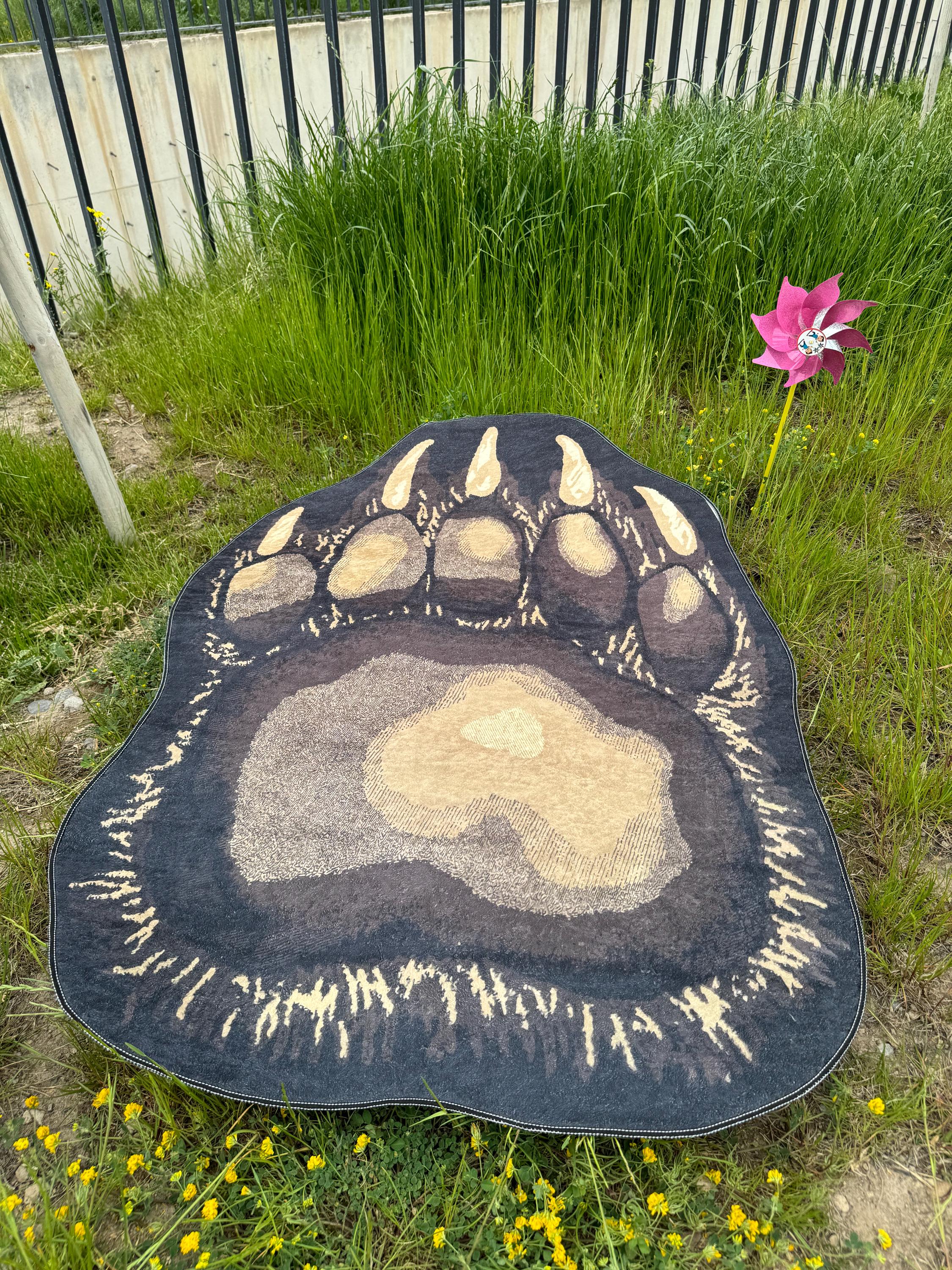 Brown Bear Rug, Animal Rug, Office Decor Rug, Decorative Rug, Bear Claw ...