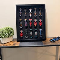 V2 6 Car Tilted Bburago 1:43 1/43 F1 Formula 1 Race Car Display Stand W ...