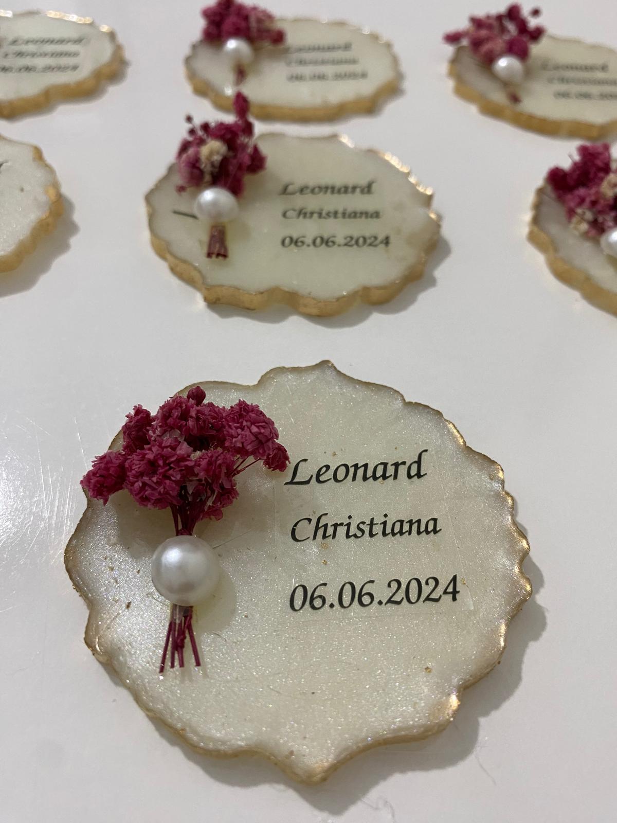 Custom Epoxy Wedding Magnet Favors, Wedding Party Favors, Save the Date ...