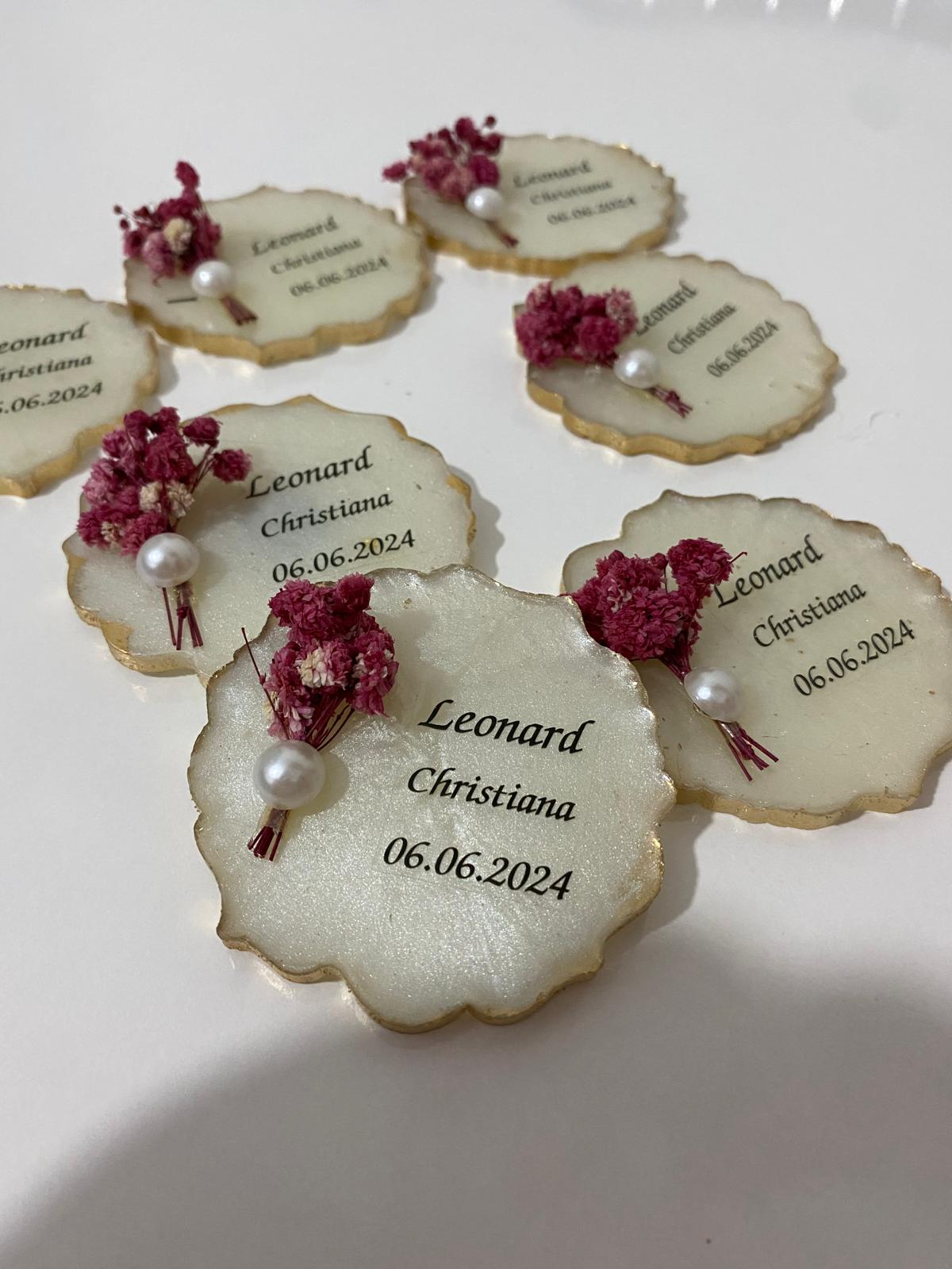 Custom Epoxy Wedding Magnet Favors, Wedding Party Favors, Save the Date ...
