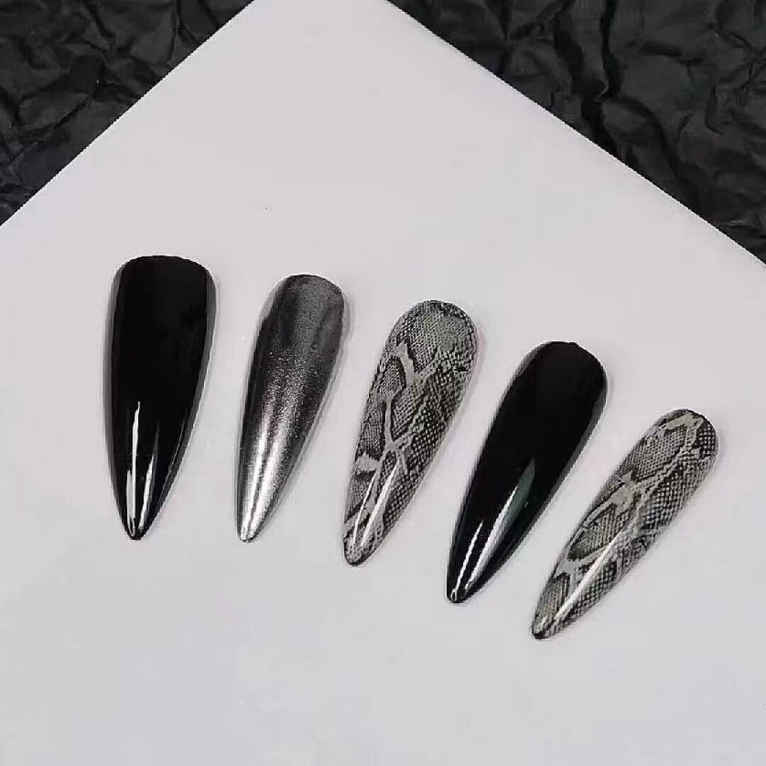 Black & Silver, Snake Skin Pattern, Gothic Nails,press on Nails - Etsy
