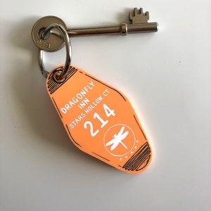 The Dragonfly Inn Gilmore Girls Hotel Room Key Ring - Etsy UK
