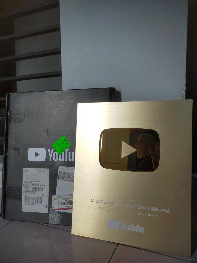 Gold Play Button / Donation / Tip - Etsy