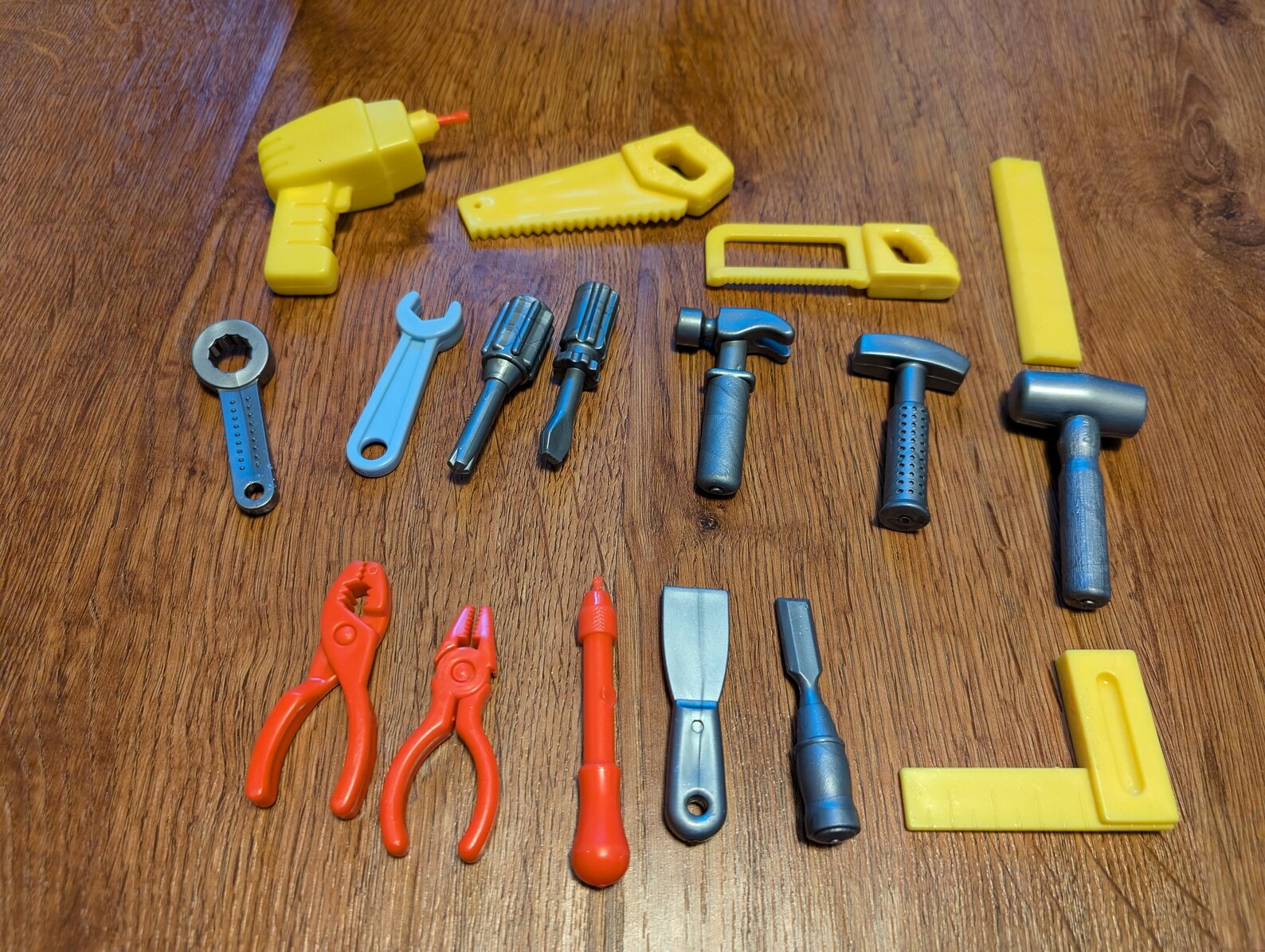 Vintage Moose Mountain Toys Mini Tools Tons of Tools Workbench 1990s - Etsy