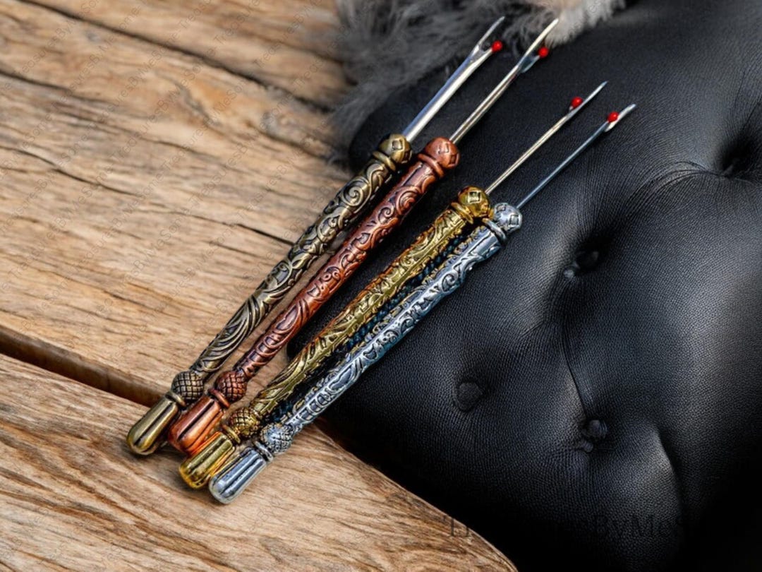 Elegant Metal Engraved Antique & Vintage Style Seam Ripper, Sewing ...