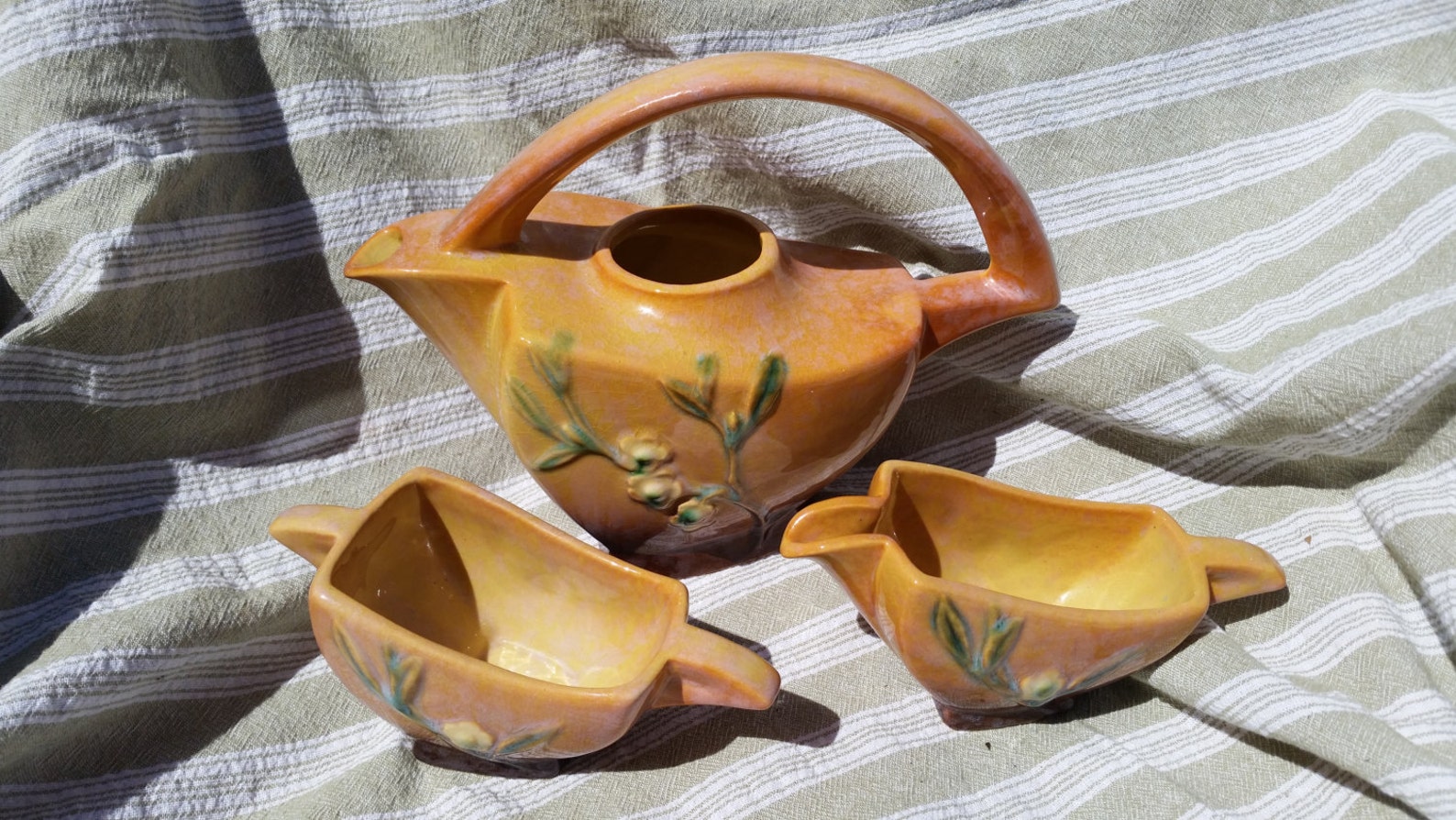 Roseville Winecraft Teapot and Creamer and Sugar - Etsy